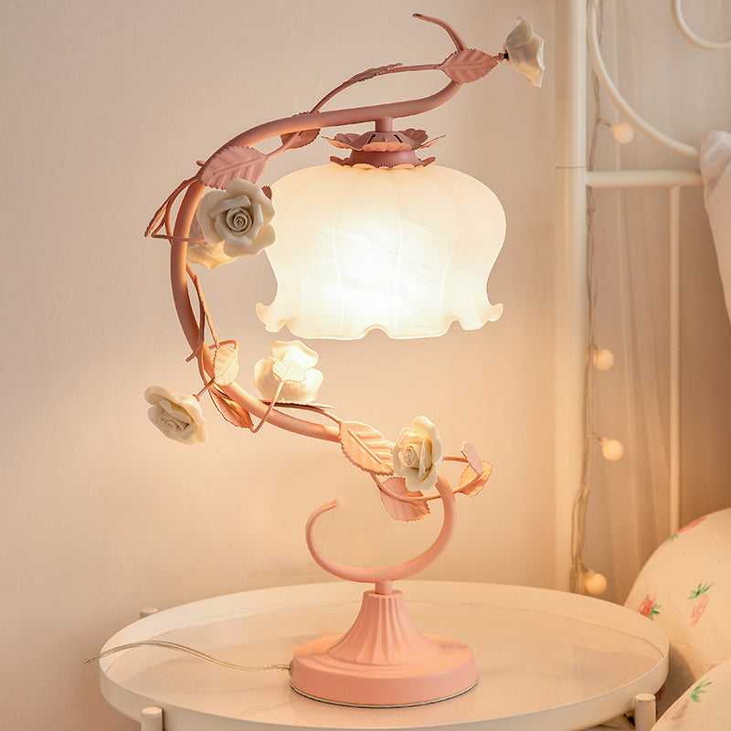 RosaGlo - Lampe Élégante Avec Rose Couverte – Maison Radieuse